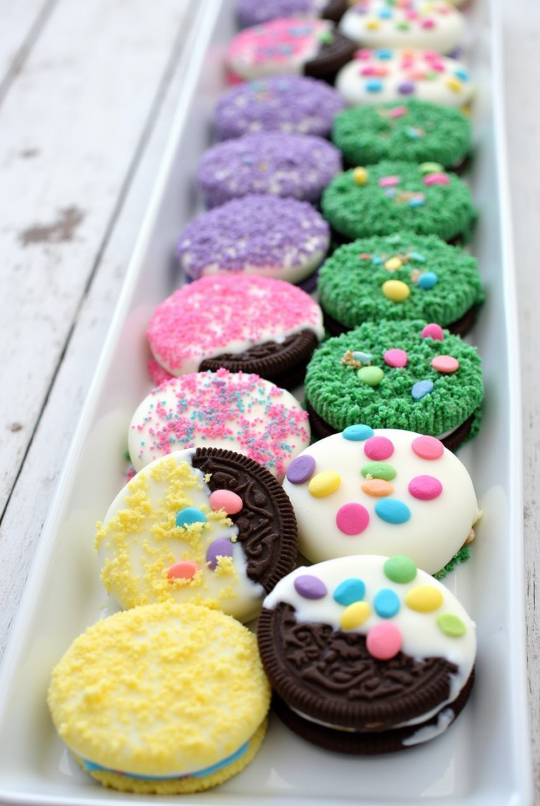 Easy Dipped Spring Oreos - Chloe's Cozy Kitchen
