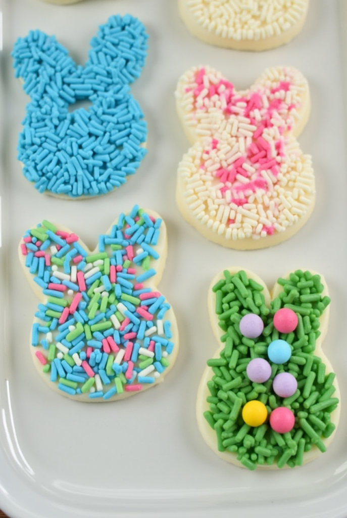 Easy White Chocolate Easter Bunny Candy - Chloe's Cozy Kitchen