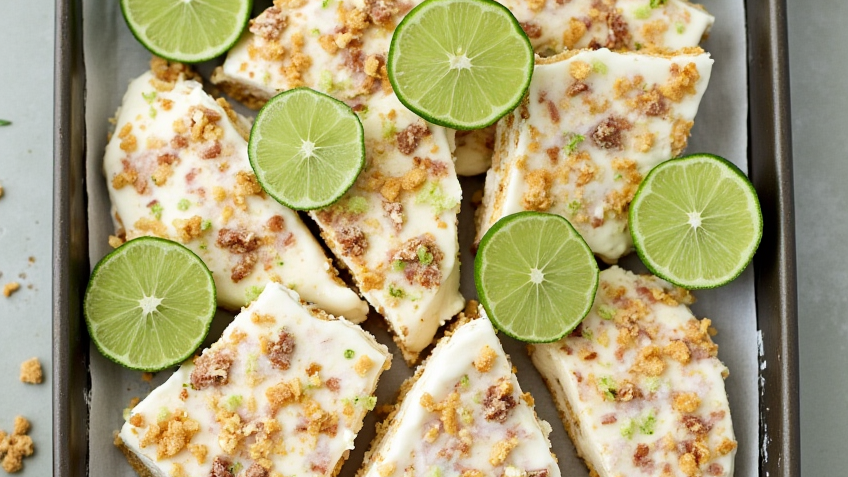 Key Lime Pie Yogurt Bark Recipe (High Protein) - Chloe's Cozy Kitchen